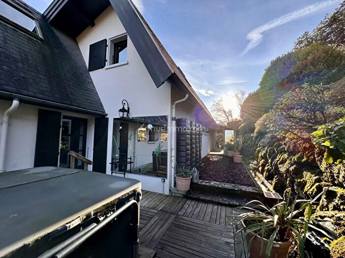 Maison à vendre - La Rochette - 8 pièces - 5 chambres