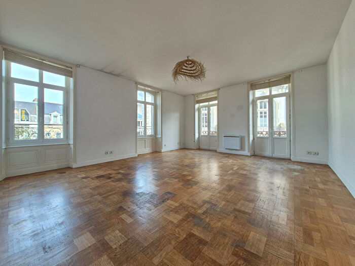 Auray, Centre-ville, Le Pratel : Appartement 4 pièces à vendre