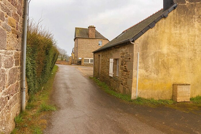 Maison à vendre - Plouguernével - 2 pièces - 1 chambre