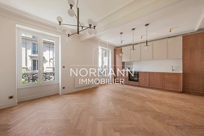 Appartement 3 pièces à vendre - Paris 8ème, Europe