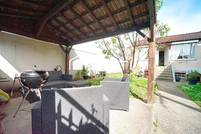 Maison à vendre - Montreuil, Branly, Boissière - 5 pièces - 4 chambres