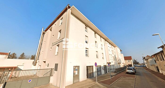 Saint-Bonnet-de-Mure : Appartement 1 pièce à vendre