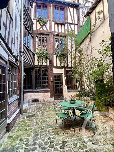 Maison 13 pièces à Rouen, Vieux Marché, Cathédrale, à vendre