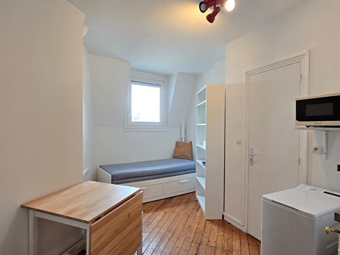 Appartement à louer - Reims, Centre-ville - 1 pièce