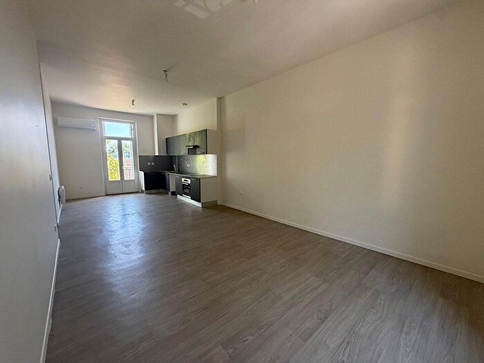 Appartement 3 pièces à Centre Ville, Cavaillon, à louer