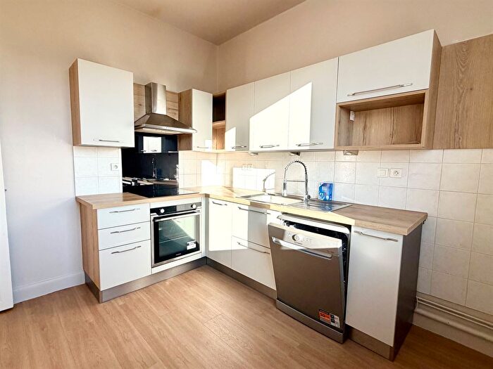 Maison à louer - Clermont-Ferrand, Chanteranne, La Glacière - 4 pièces - 3 chambres