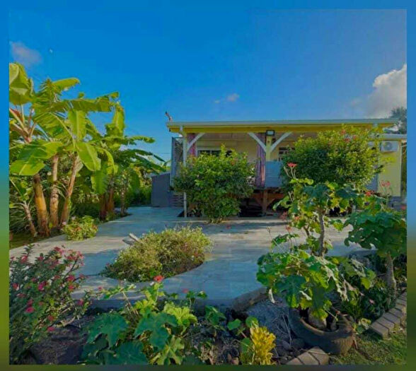 Maison 3 pièces à Capesterre-Belle-Eau, à louer
