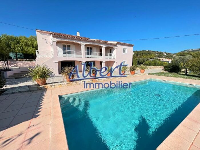 Maison 9 pièces à vendre à Ollioules, Trémaillon