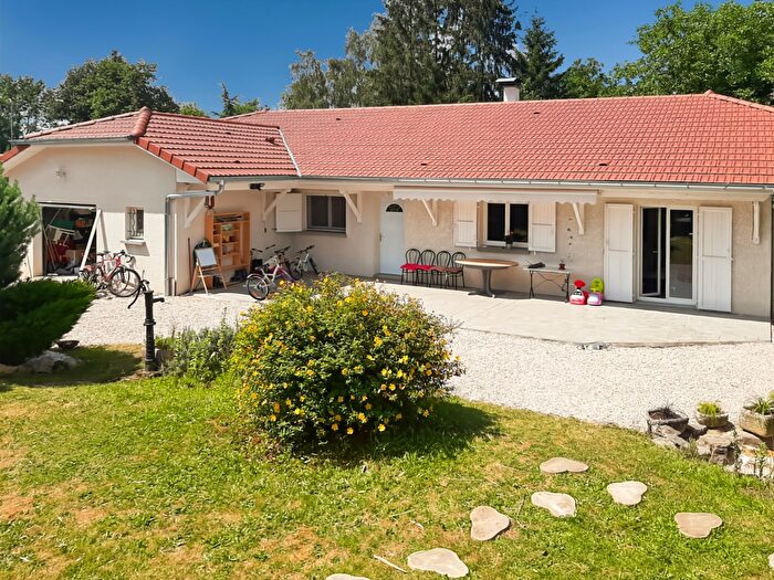 Saint-Amour : Maison 6 pièces à vendre