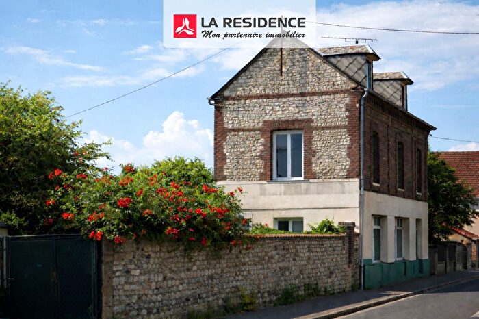 Maison à vendre - Saint-Étienne-du-Rouvray - 6 pièces - 4 chambres