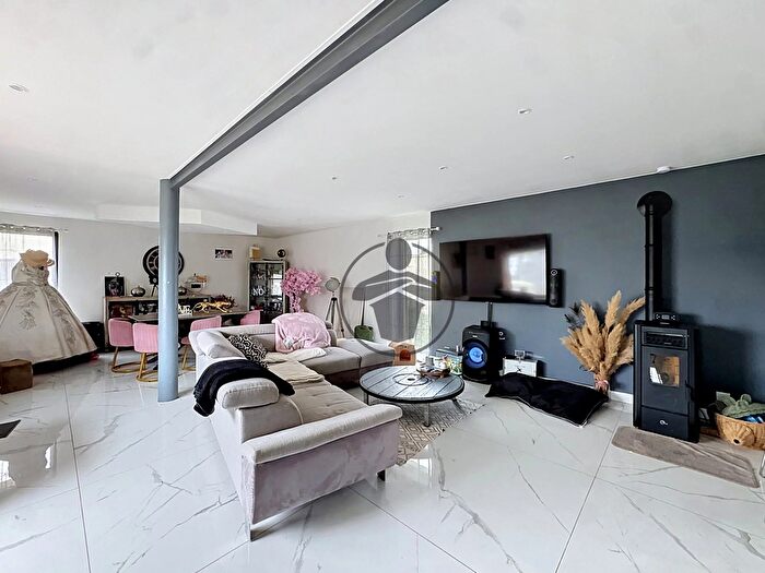 Maison 6 pièces à Étreillers, à vendre
