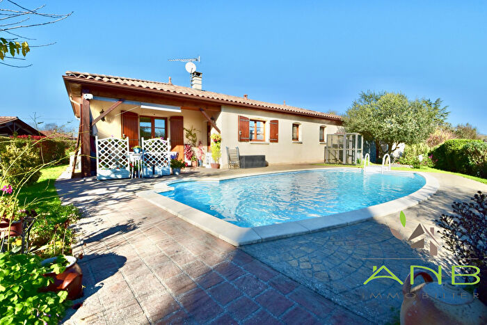 Maison à vendre - Touvre - 6 pièces - 4 chambres