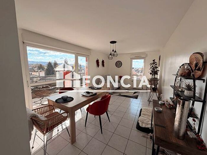 Appartement à louer - Montbernier, Bourgoin-Jallieu - 4 pièces - 3 chambres