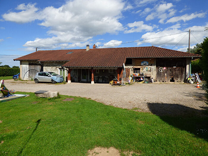 Maison 5 pièces à Saint-Nizier-le-Bouchoux, à vendre