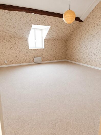 Montargis, Cité, Plateau - Appartement 2 pièces à vendre