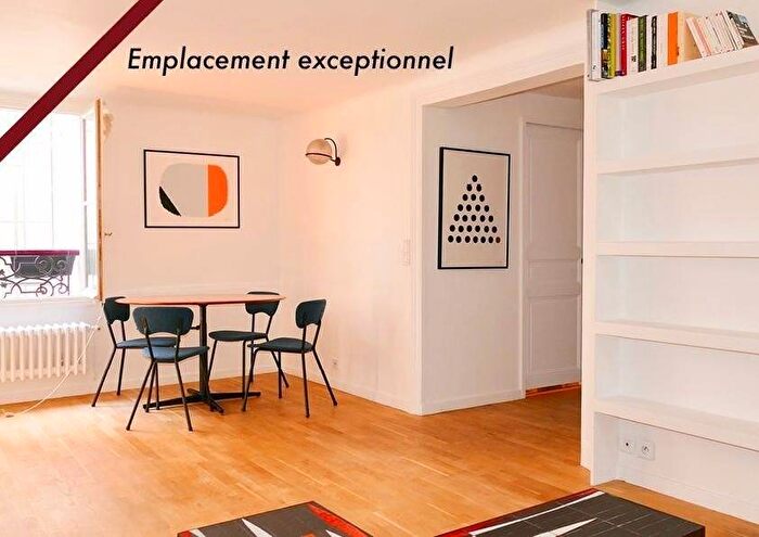 Appartement à louer - Saint Thomas dAquin, Paris ème arrondissement - 2 pièces - 1 chambre