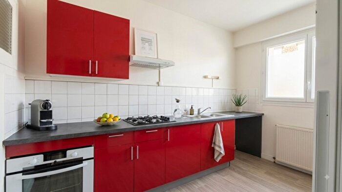 Saint-Jean-d'Angély : Maison 4 pièces à vendre