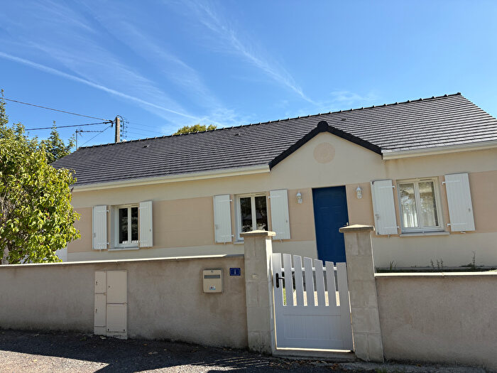 Châtellerault, Est : Maison 4 pièces à vendre
