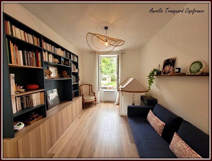 Maison à vendre - Saint-Jean-dAngély - 6 pièces - 5 chambres