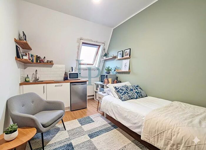 Appartement à vendre - Paris e , Pereire - 1 pièce - 1 chambre