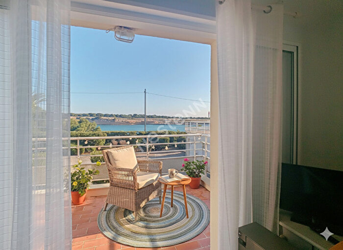 Appartement à louer - Martigues, Laurons, Carro, La Couronne, Croix-Sainte - 2 pièces - 1 chambre