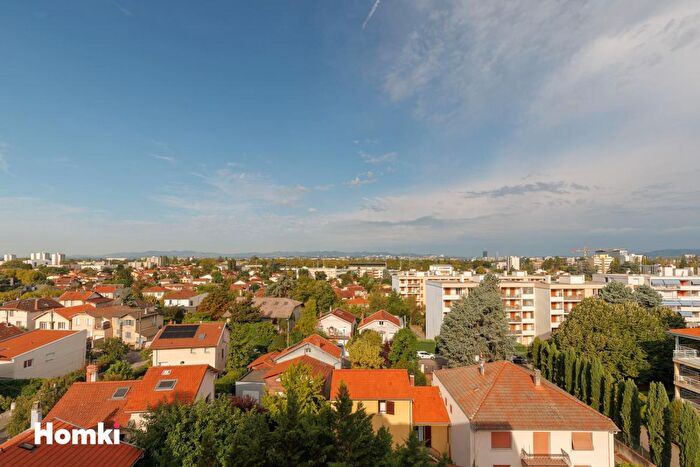 Appartement 4 pièces à vendre - Bron, Centre-ville