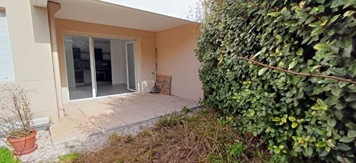 Appartement à louer - Coste Chaude-Mauveou, La Seyne-sur-Mer - 2 pièces - 1 chambre