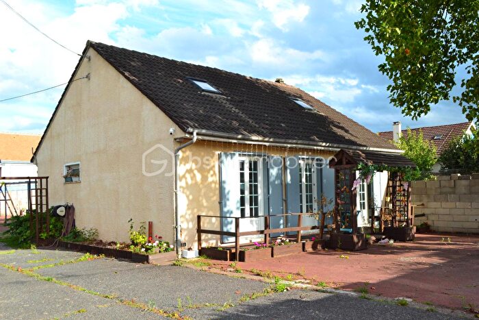 Maison 6 pièces à Dordives, à vendre