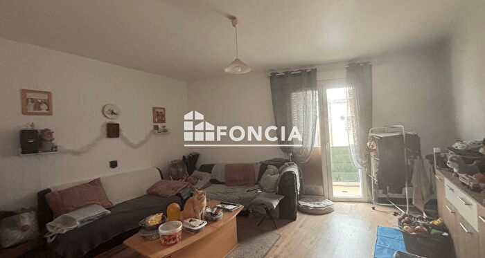 Appartement à vendre - Pierrelatte, Centre-ville - 2 pièces - 1 chambre