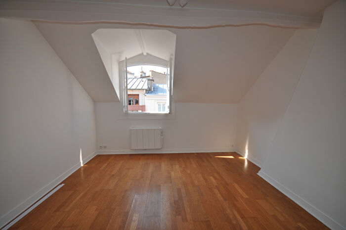 Appartement à vendre - Paris e , Violet, Commerce - 1 pièce