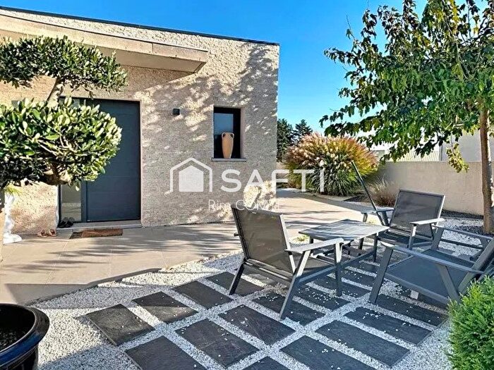 Maison à vendre - Roussillon - 5 pièces - 3 chambres