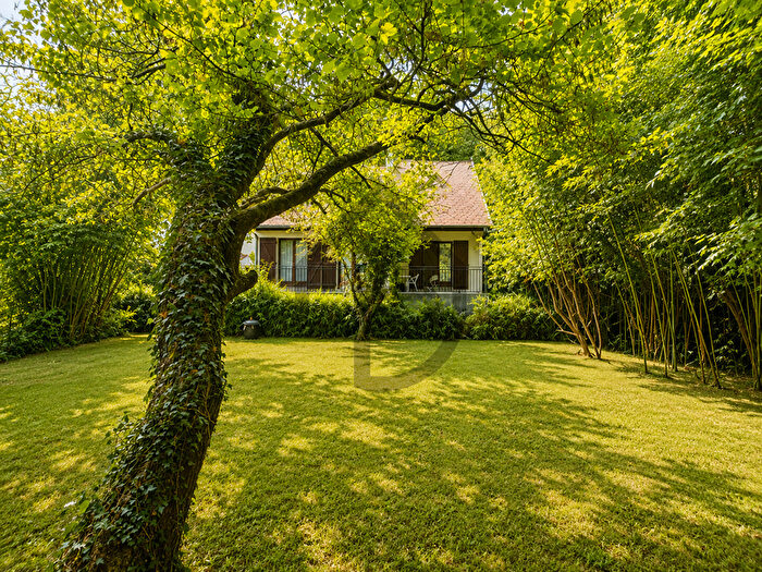 Maison 6 pièces à vendre à Rueil-Malmaison, Jonchere, Malmaison, Saint-Cucufa