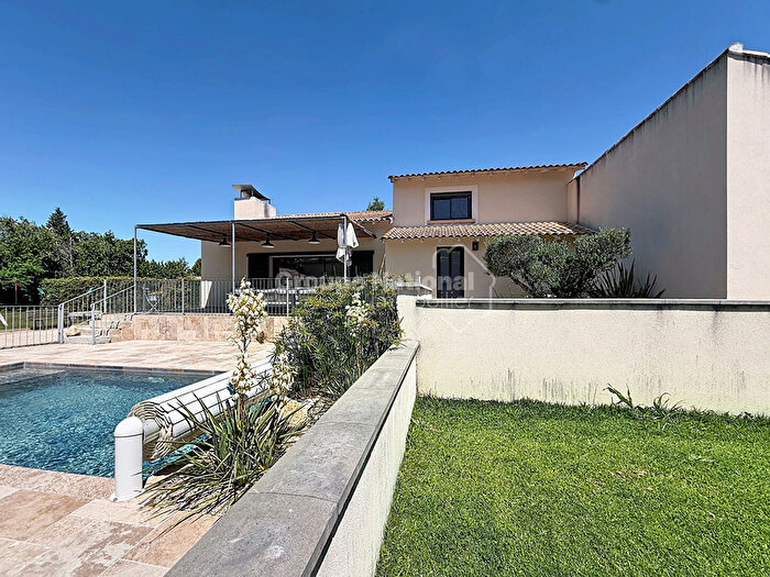 Maison 6 pièces à Mollégès, à vendre