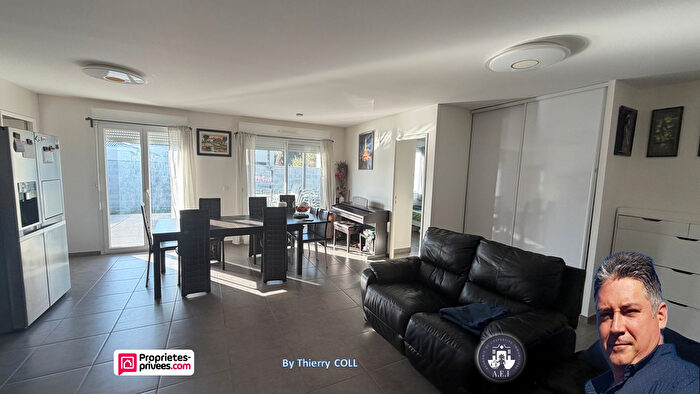 Maison 6 pièces à Loyettes, à vendre