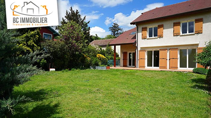 Maison 6 pièces à Ferney-Voltaire, à louer