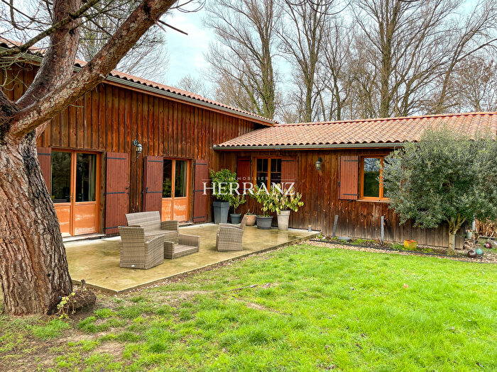 Maison à vendre - Sainte-Colombe - 5 pièces - 3 chambres