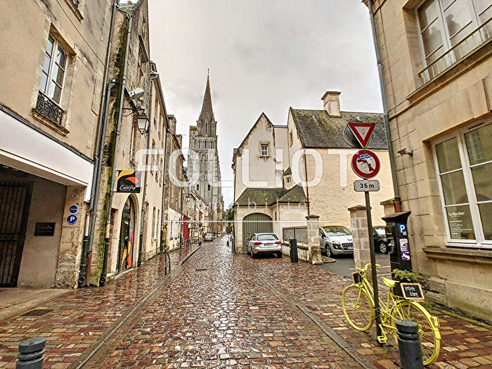 Appartement à vendre - Bayeux, Centre-ville, Saint-Jean - 2 pièces - 1 chambre