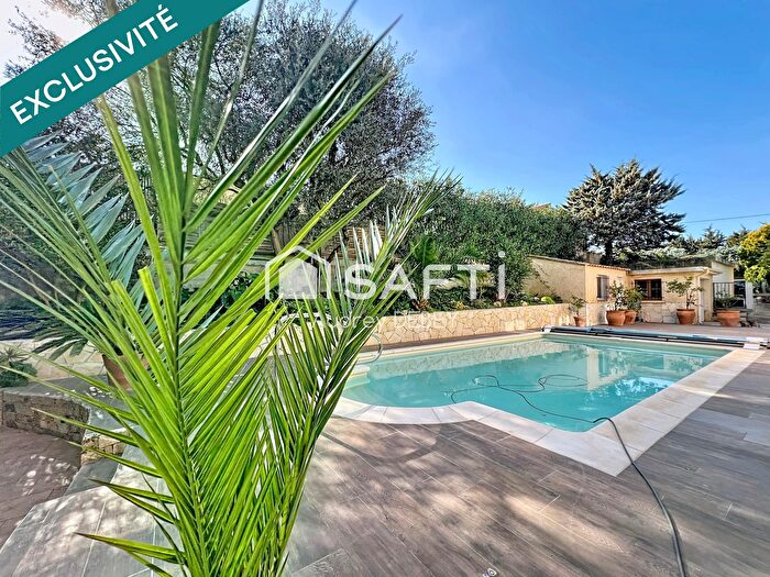 Maison à vendre - Sanary-sur-Mer, La Poussarague - 7 pièces - 5 chambres