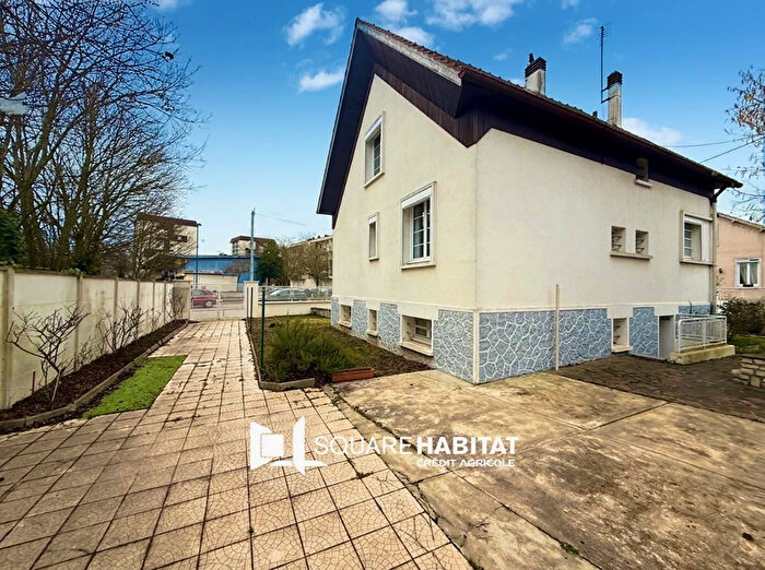 Maison à vendre - Lucé, Paradis, Trait dUnion - 5 pièces - 4 chambres