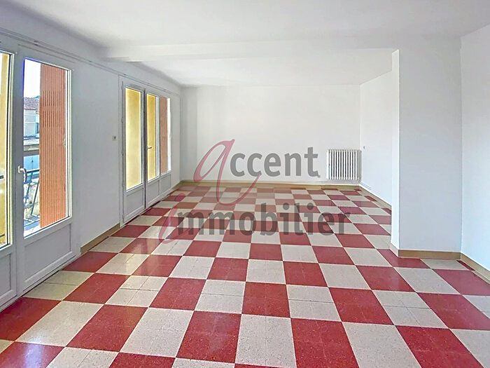 Appartement à vendre - Cavaillon, Centre-ville - 4 pièces - 3 chambres
