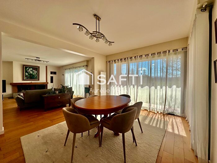 Maison à vendre - Mirepoix - 7 pièces - 6 chambres