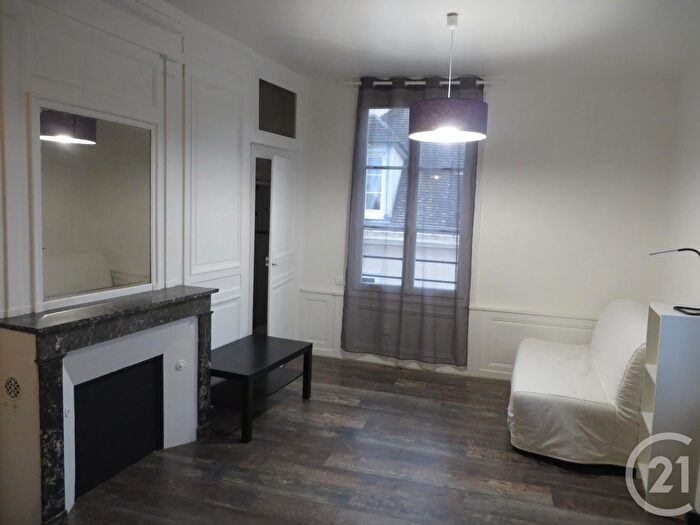Appartement à louer - Chartres, Centre-ville - 1 pièce