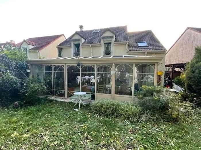 Maison à vendre - Tournan-en-Brie - 6 pièces - 4 chambres