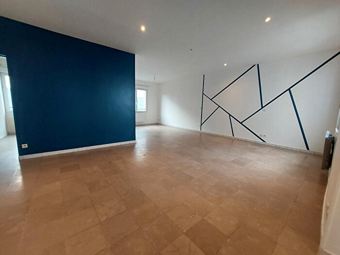 Appartement à vendre - Eu - 5 pièces - 3 chambres