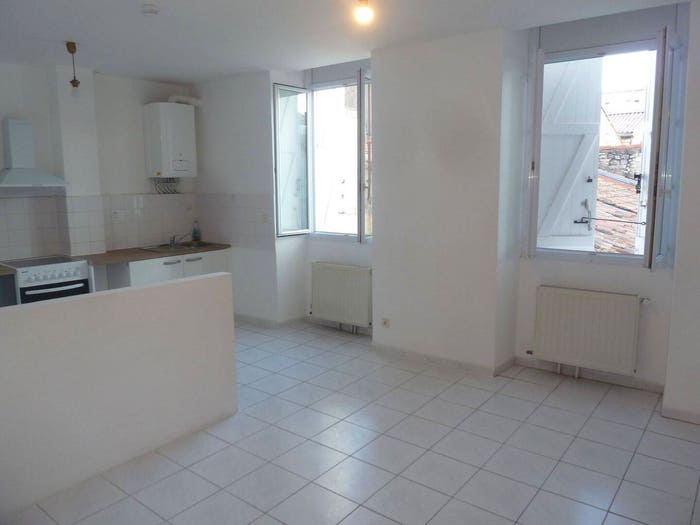 Appartement 2 pièces à Gambetta, Nîmes, à louer