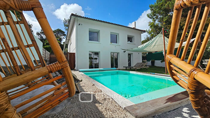 Maison à vendre - Saint-Georges-de-Didonne, Vallières - 5 pièces - 4 chambres