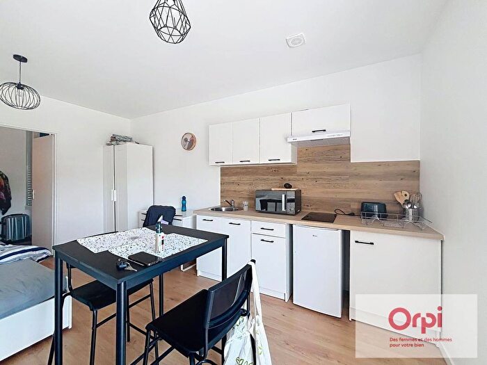 Appartement 1 pièce à louer - La Caserne-Les Guineberts, Montluçon