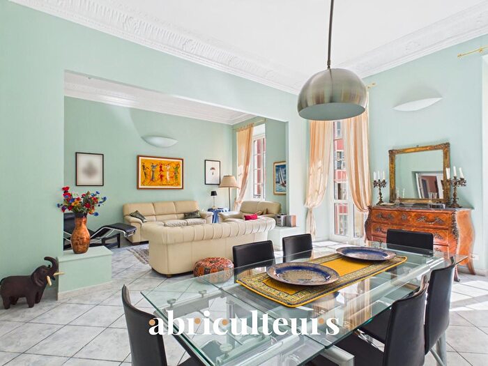 Appartement 5 pièces à vendre - Nice, Le Port