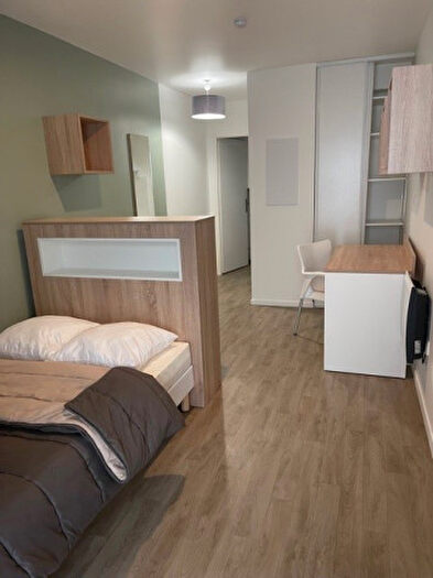 Appartement à louer - Clamart, Gare - 1 pièce