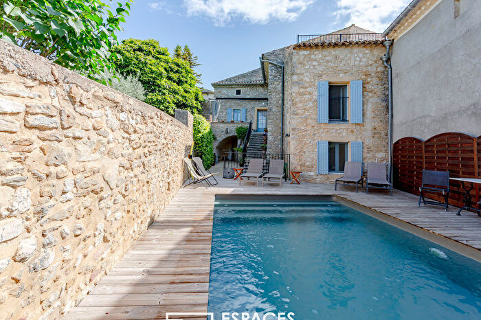 Maison à vendre - Goudargues - 10 pièces - 5 chambres